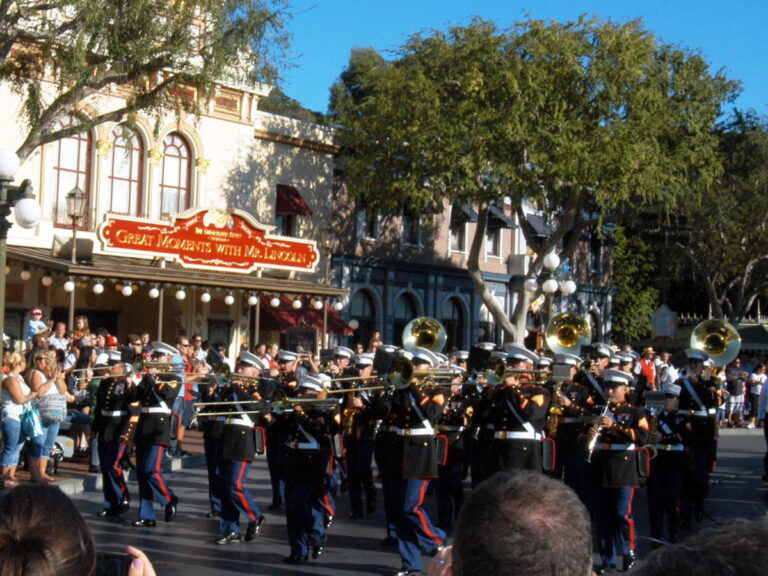 Discounts for US Military Members at Disneyland – 2025 Edition