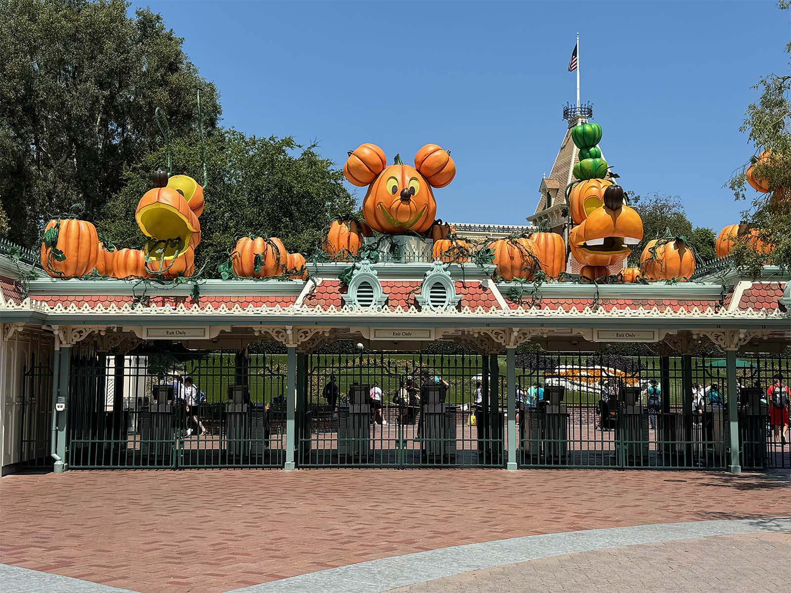 Disneyland Resort Update for October 7, 2024